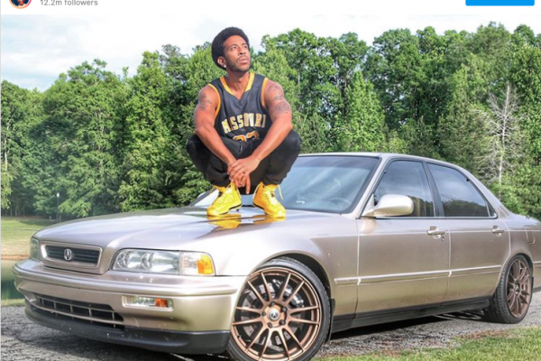Ludacris, este proprietarul unei Acura Legend din 1993 cu peste 400.000 ...