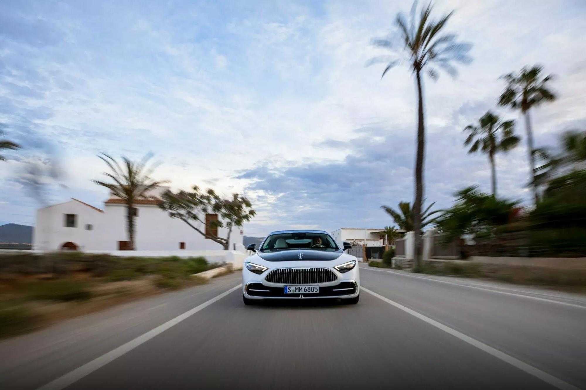 Mercedes-Maybach SL 680 Monogram redefinește luxul cu detalii din piele ...