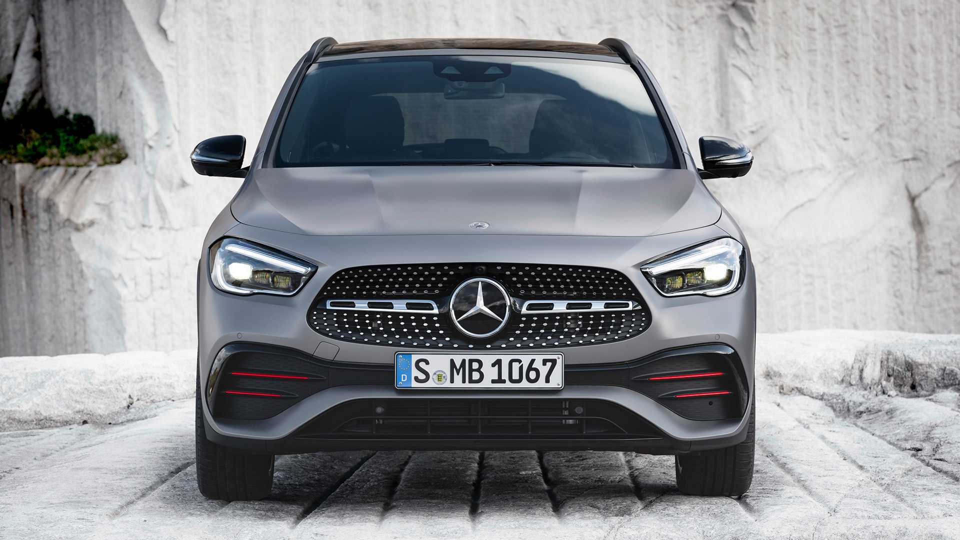 Vezi cum ar putea arăta noul Mercedes-Benz GLA în varianta pick-up!